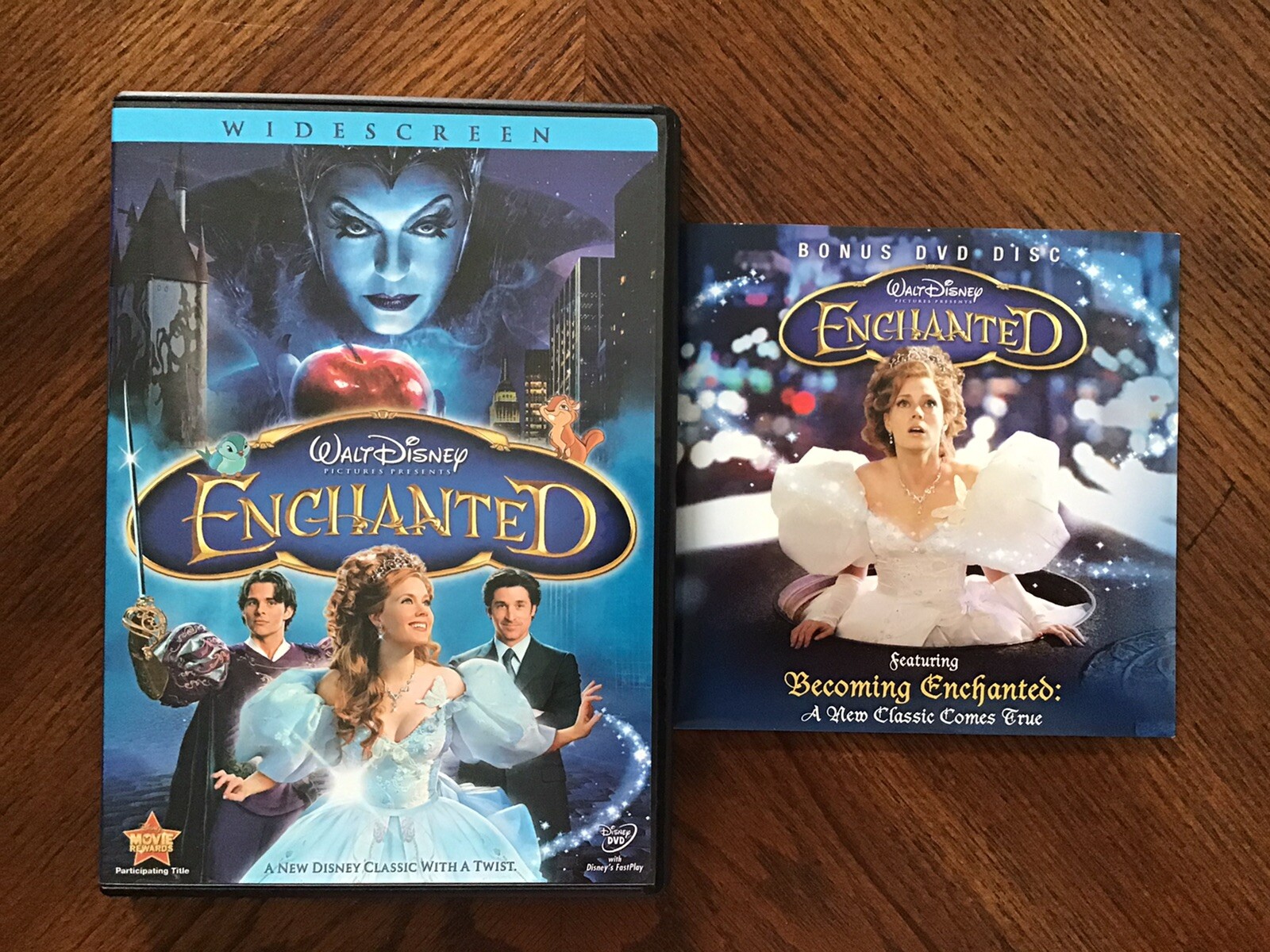 Disney’s Enchanted (DVD, Widescreen) + Target Exclusive Bonus DVD Amy ...