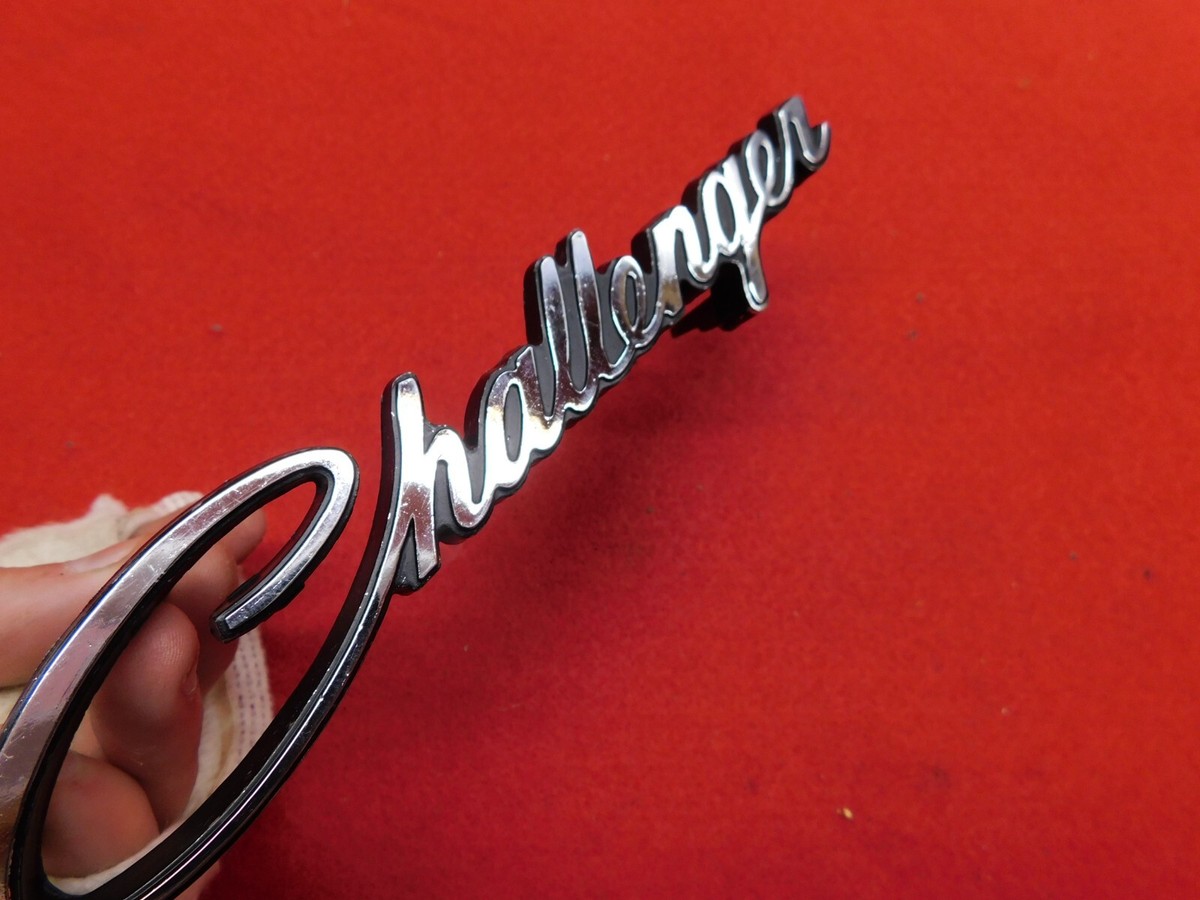 Script Dodge Challenger Lógó