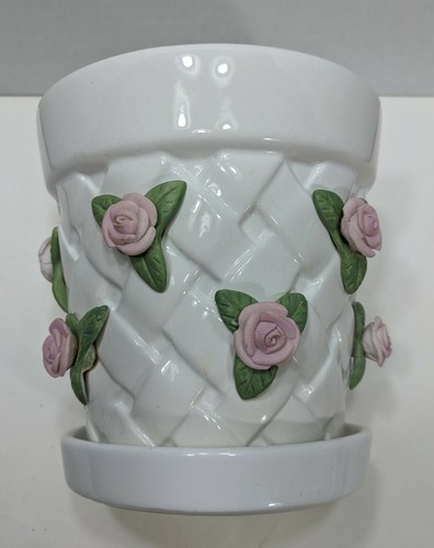 Teleflora Floral Ceramic Gift Basket Design With Roses Woven Design ...