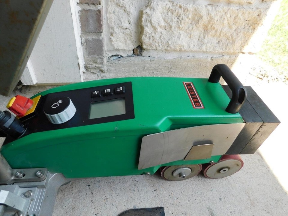 LEISTER VARIMAT V2 TPO ROOFING WELDER ROBOT ROOF WELDING WITH CASE | eBay