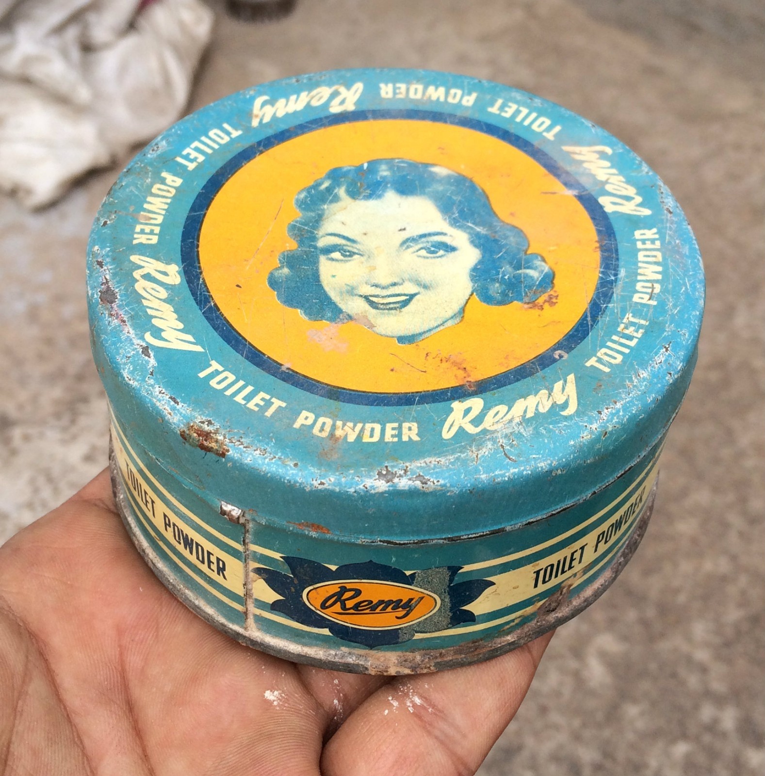 Vintage Remy Toilet Powder Adv Tin Box With Original Powder Filled ...