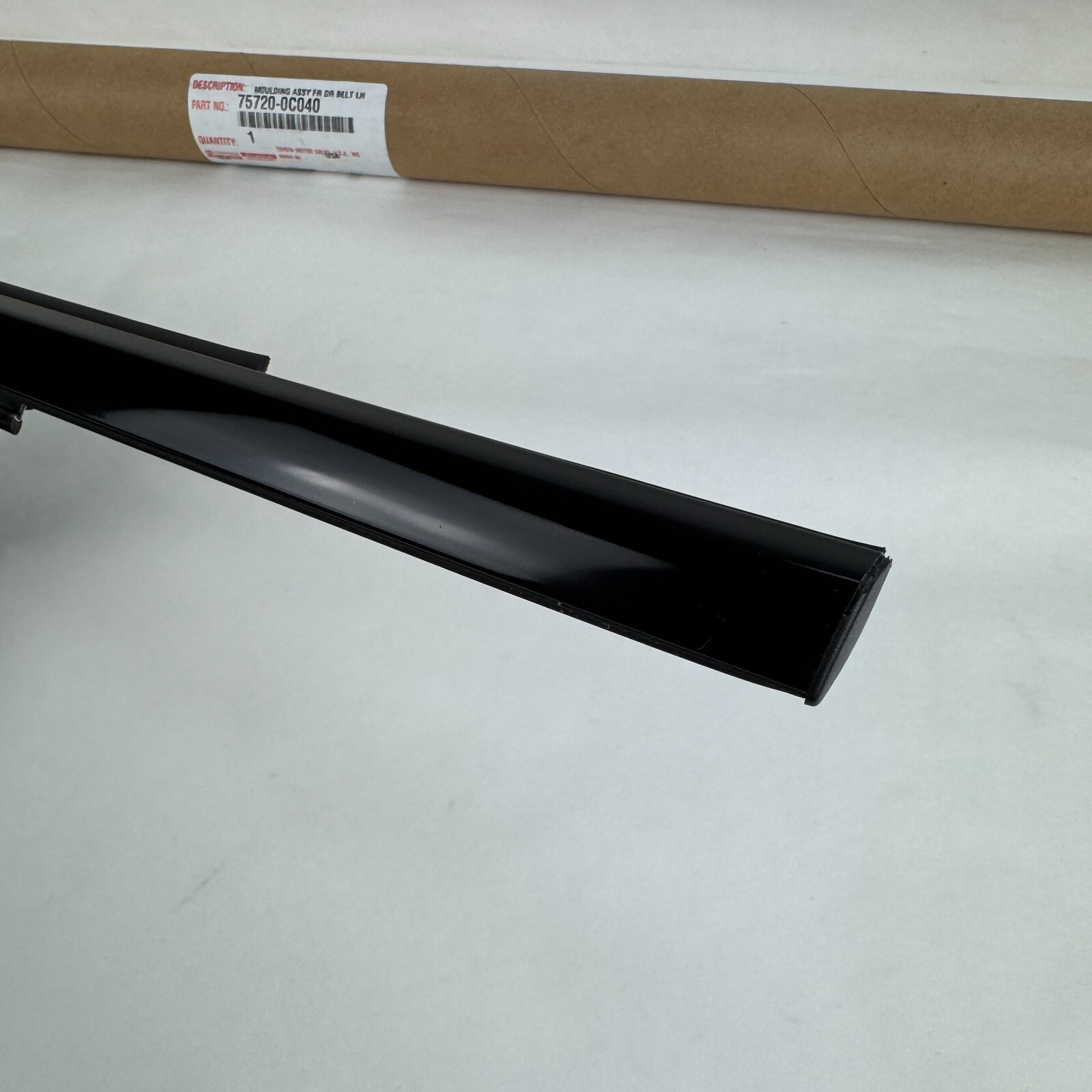 OEM 2022 2023 2024 Toyota Tundra Front Left Gloss Black Belt Molding ...