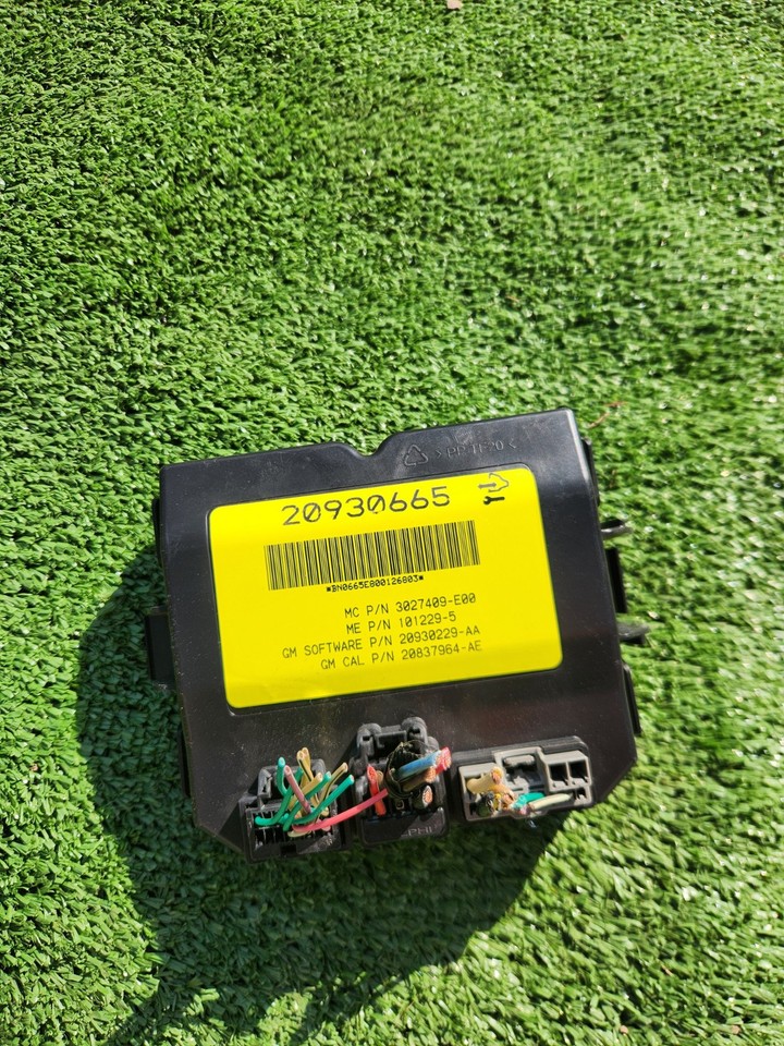 Cadillac SRX 2010-2015 Rear Power Liftgate Tailgate Control Module OEM ...