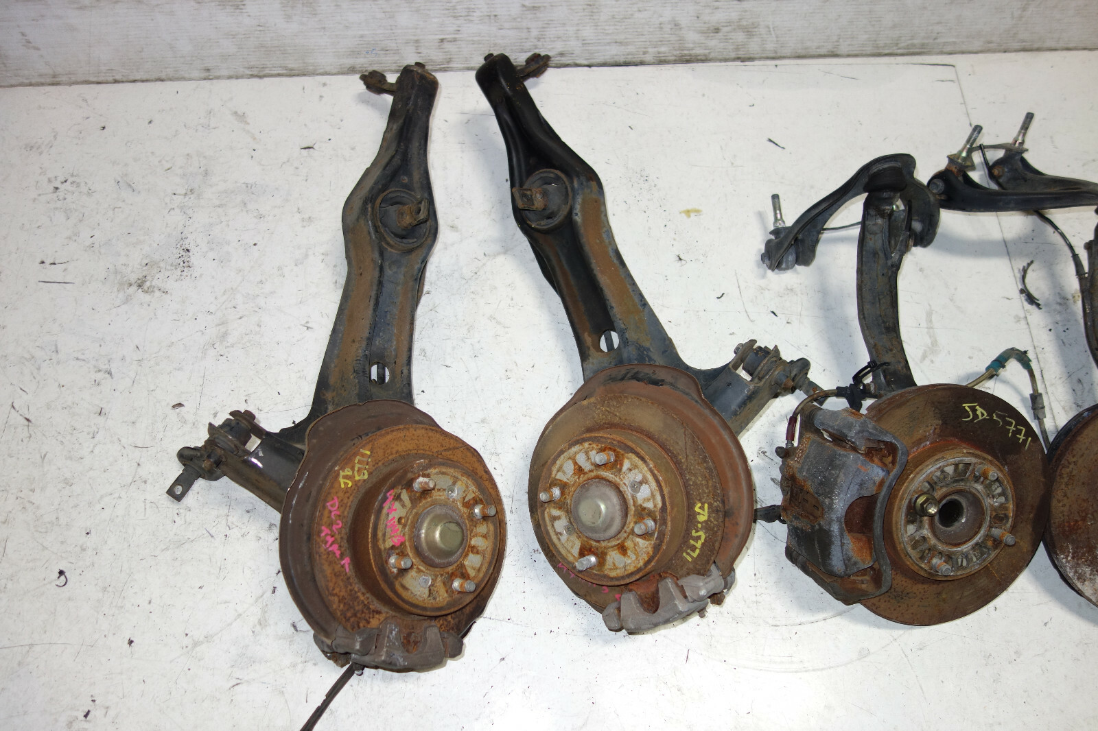 JDM Acura Integra DC2 4 Lug Brake Calipers Spindles Hub Trailing Arms ...