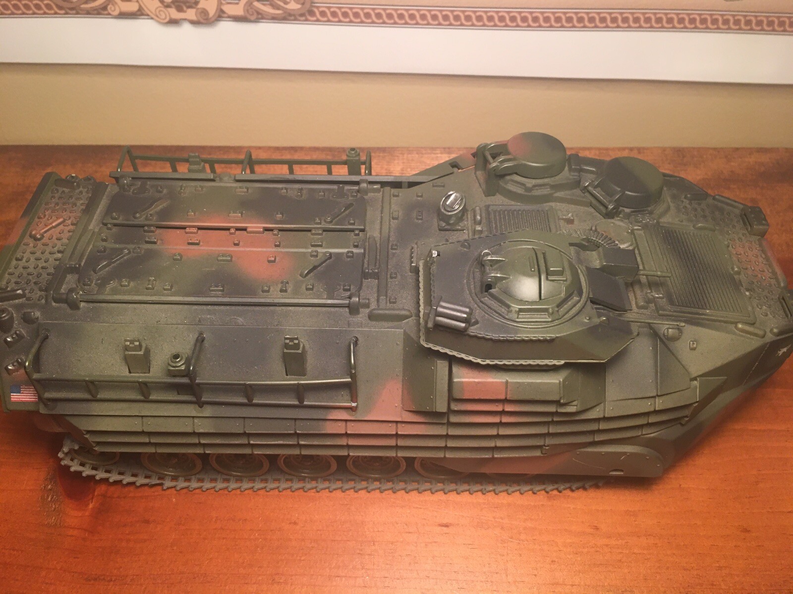 A09 Forces of Valor Unimax 1:32 Amphibious Tank Vehicle AAVP7A1 Amtrac ...