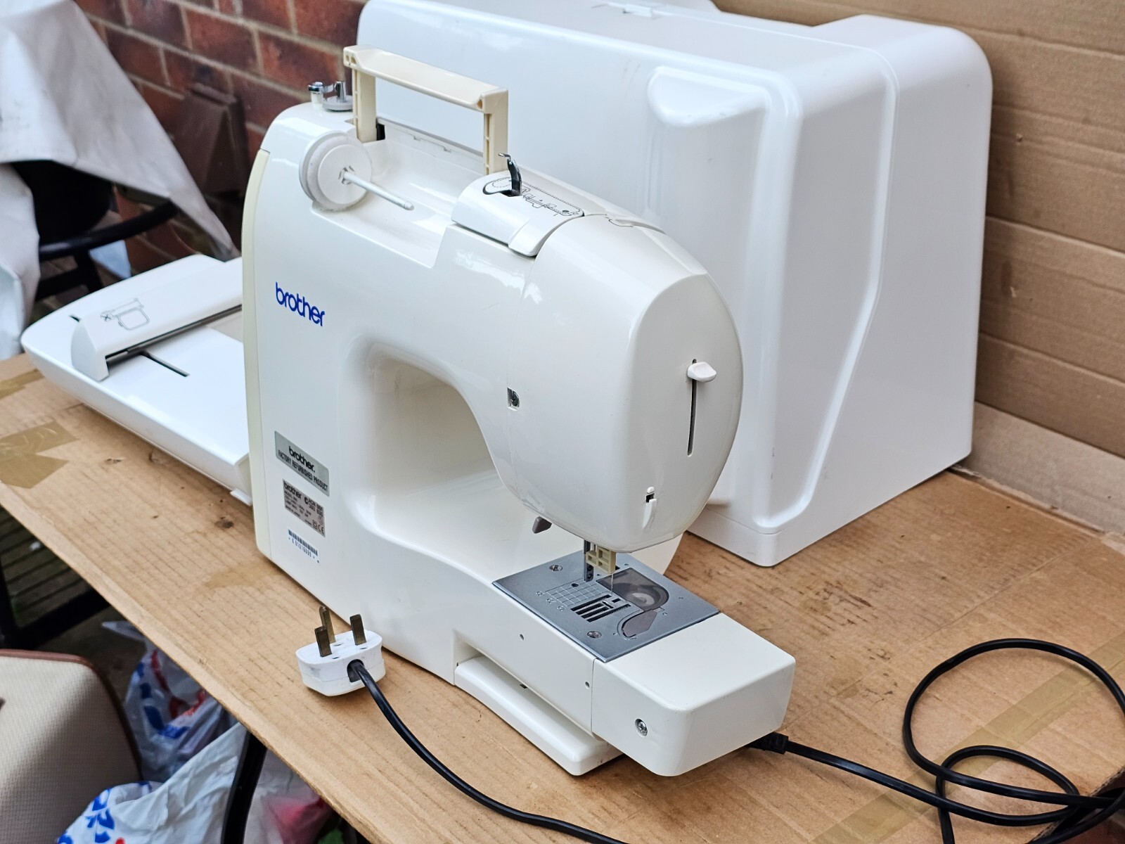 Brother Super Galaxie 2100 Embroidery Sewing Machine with Case | eBay UK