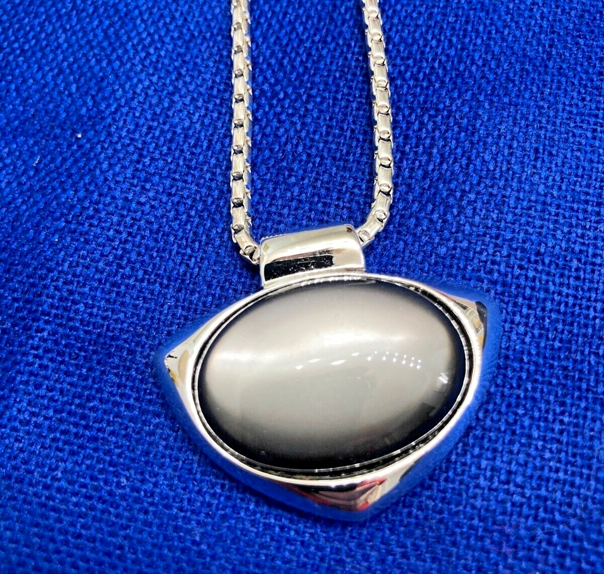 Necklace Monet Grey Cats Eye Vintage Estate Pendant Silver Color -Ships ...