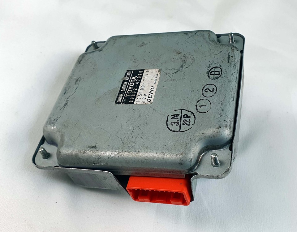 Toyota Prius Hybrid 2010-2015 Battery Voltage Sensor Control module ...