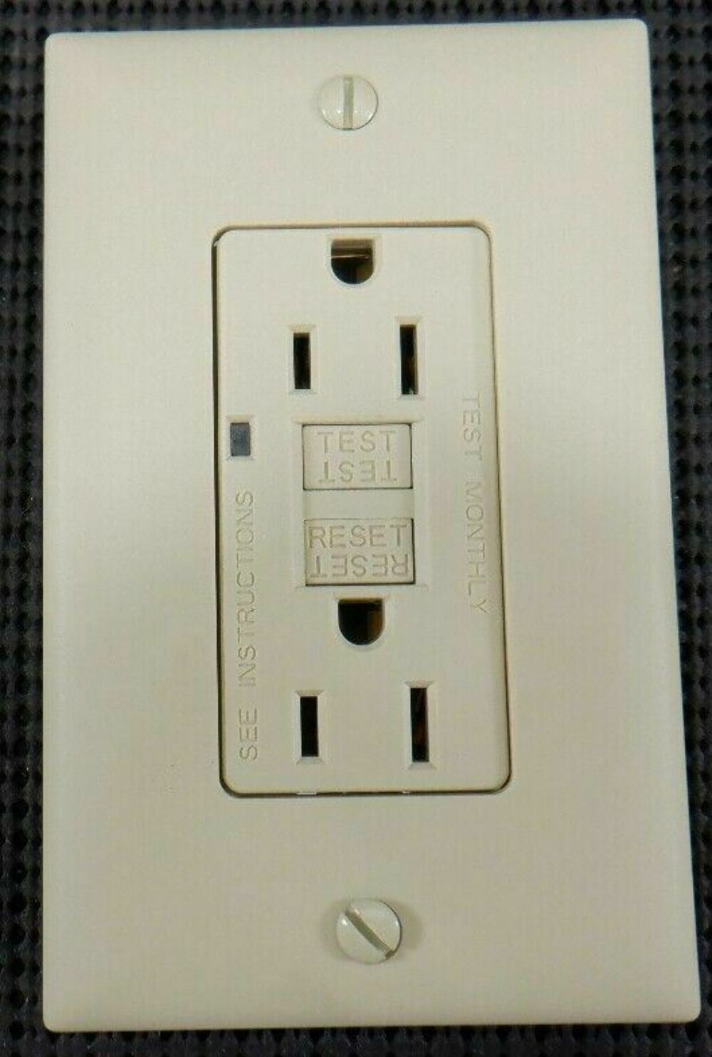 Pass & Seymour 1594-I 15A 125V GFCI Duplex Receptacle Trip Indicator ...