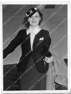 o14764 1936 orig news photo Kay Griffith signs contarct w Paramount ...