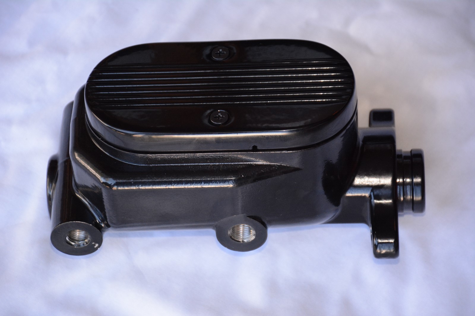 BLACK Center Finned Disc Drum 1" Bore Master Cylinder street rat rod gm ...