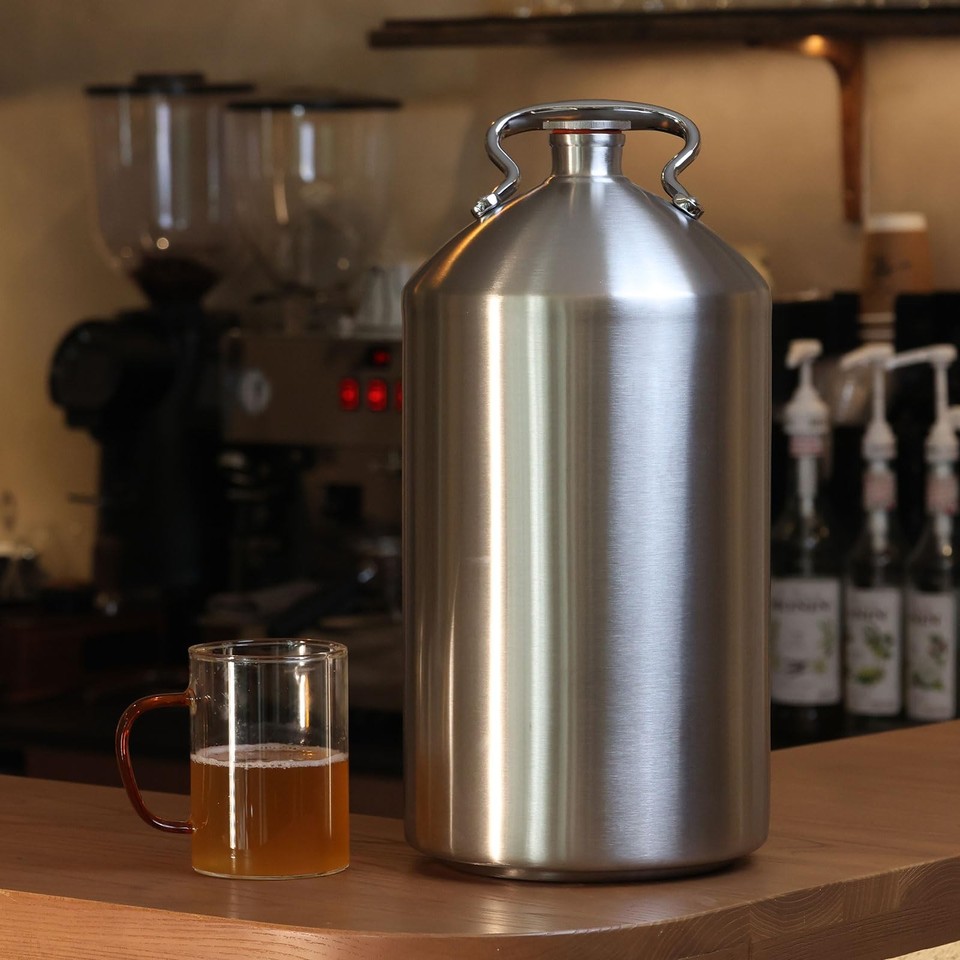 Heavy-Duty Insulated Gallon Water Jug, Leakproof Portable Mini Keg for ...