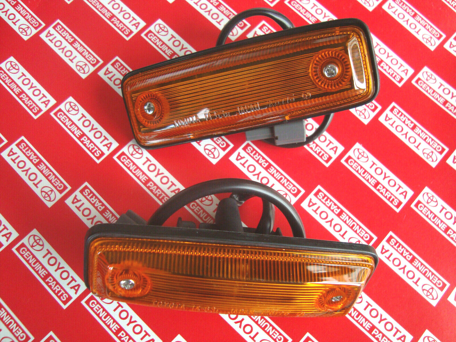 1988 1989 1990 1991 1993 Toyota Stout YK110L YK110R SIDE TURN SIGNAL ...