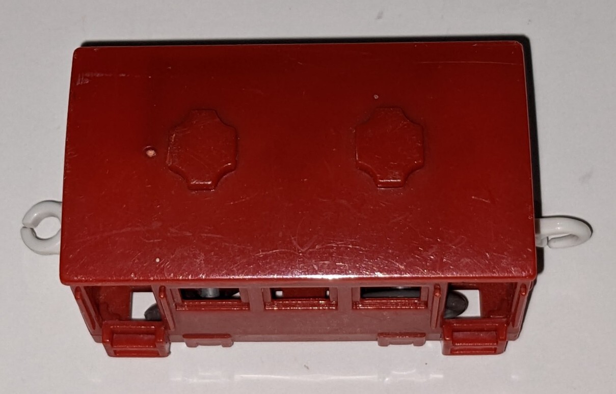 THOMAS & FRIENDS TRACKMASTER RED EXPRESS COACH PASSENGER TRAIN CAR TANK ...