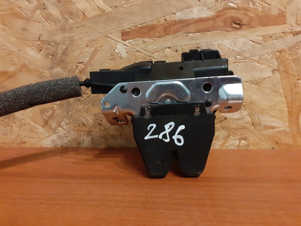 MERCEDES-BENZ E W212 Heckklappenschloss A2047500485 A2047500061 #286 ...