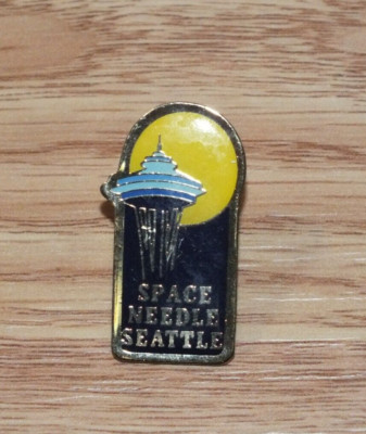 Vintage Enamel Gold Tone Space Needle Seattle Collectible Travel ...