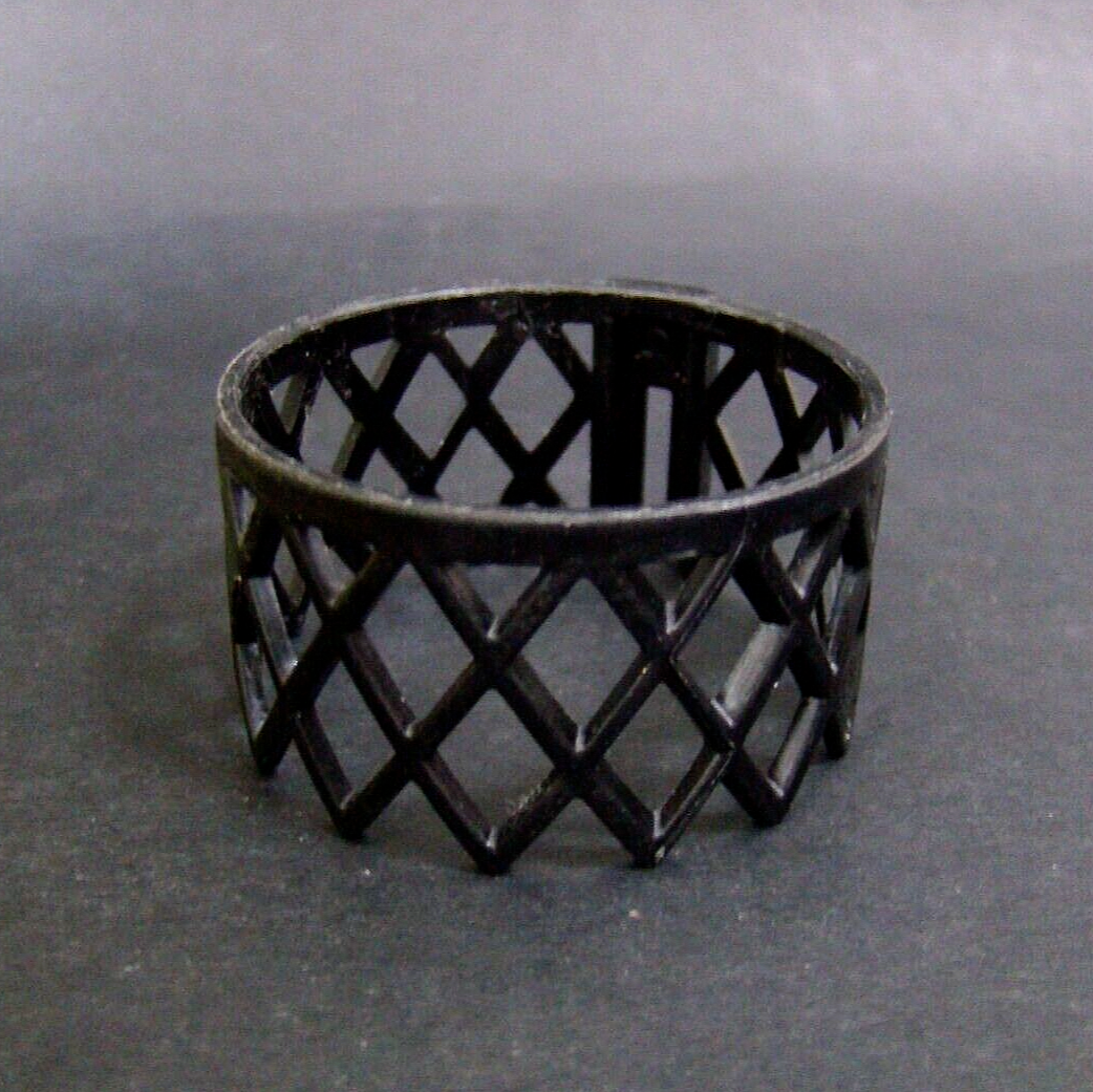 Monster High Doll Fold Out High School Playset Casketball Hoop ...