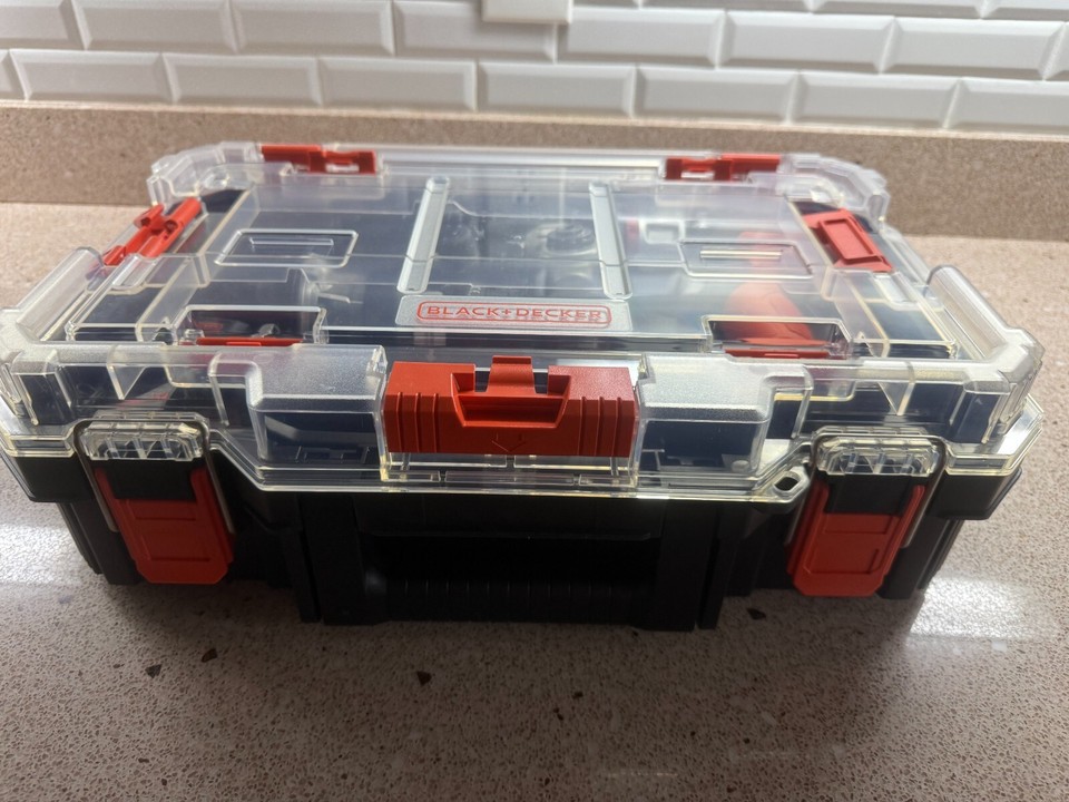 BLACK+DECKER Matrix(TM) 20V Max* 6-Tool Combo Kit With Case ...