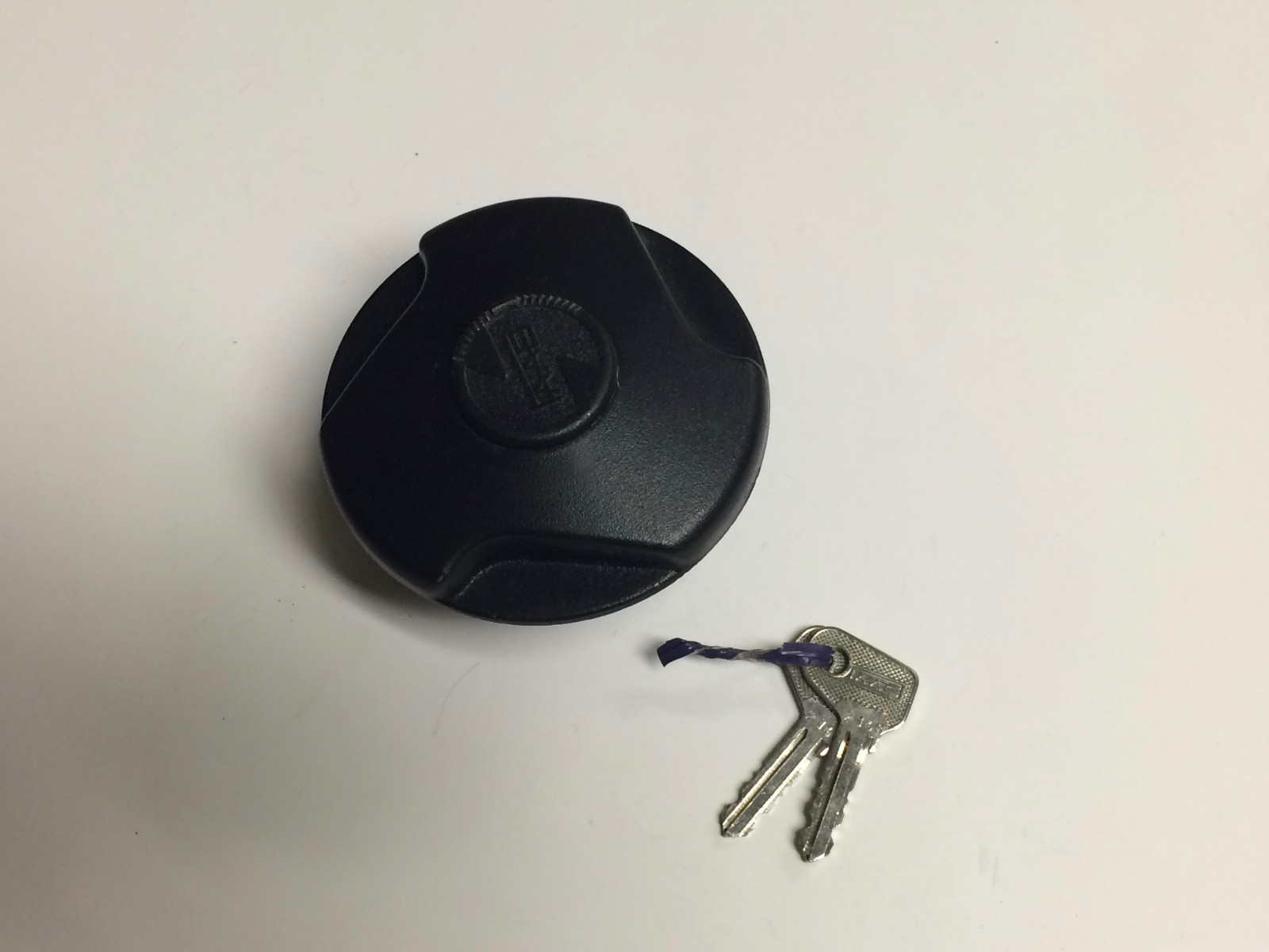 VOLKSWAGEN VW Rabbit Jetta Scirocco PORSCHE 924 Locking Gas Cap by FAAB ...