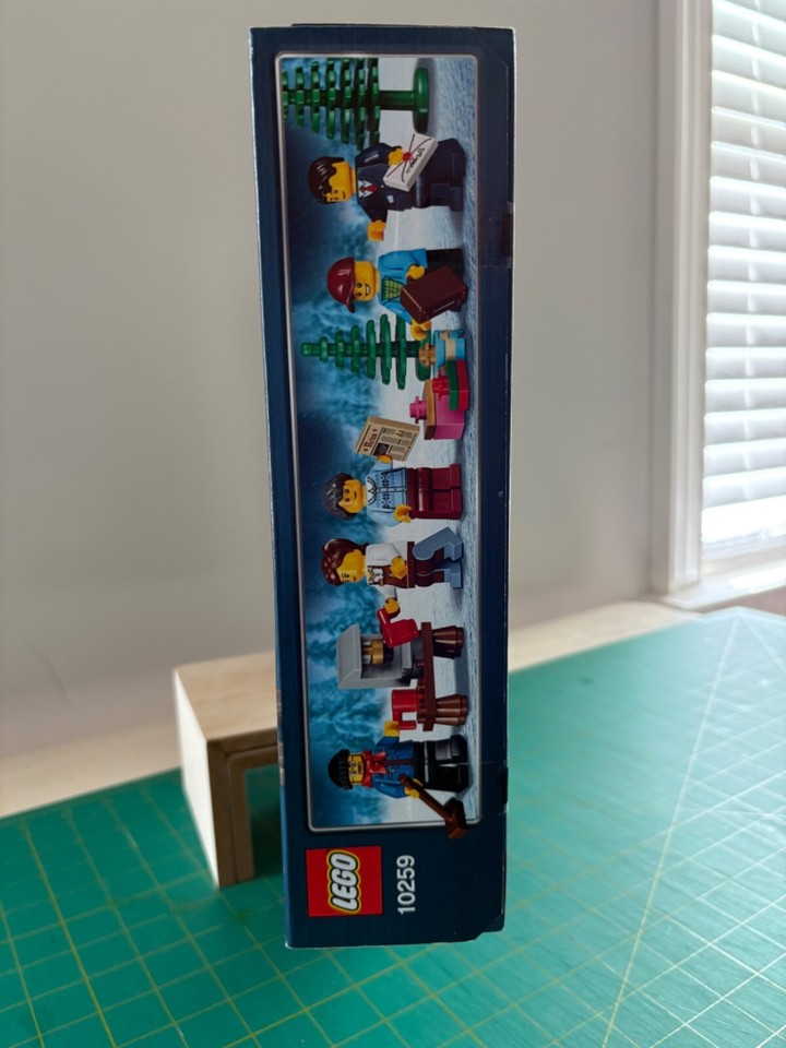 LEGO Winter Village Station 10259 Creator Expert Christmas HolidayNRFB ...