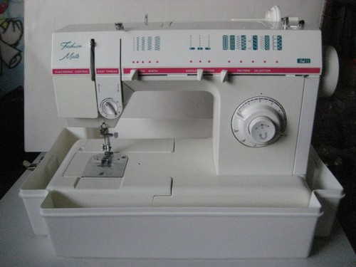 VTG~Singer Fashion Mate Model 621B Sewing Machine w/Storage Case ...