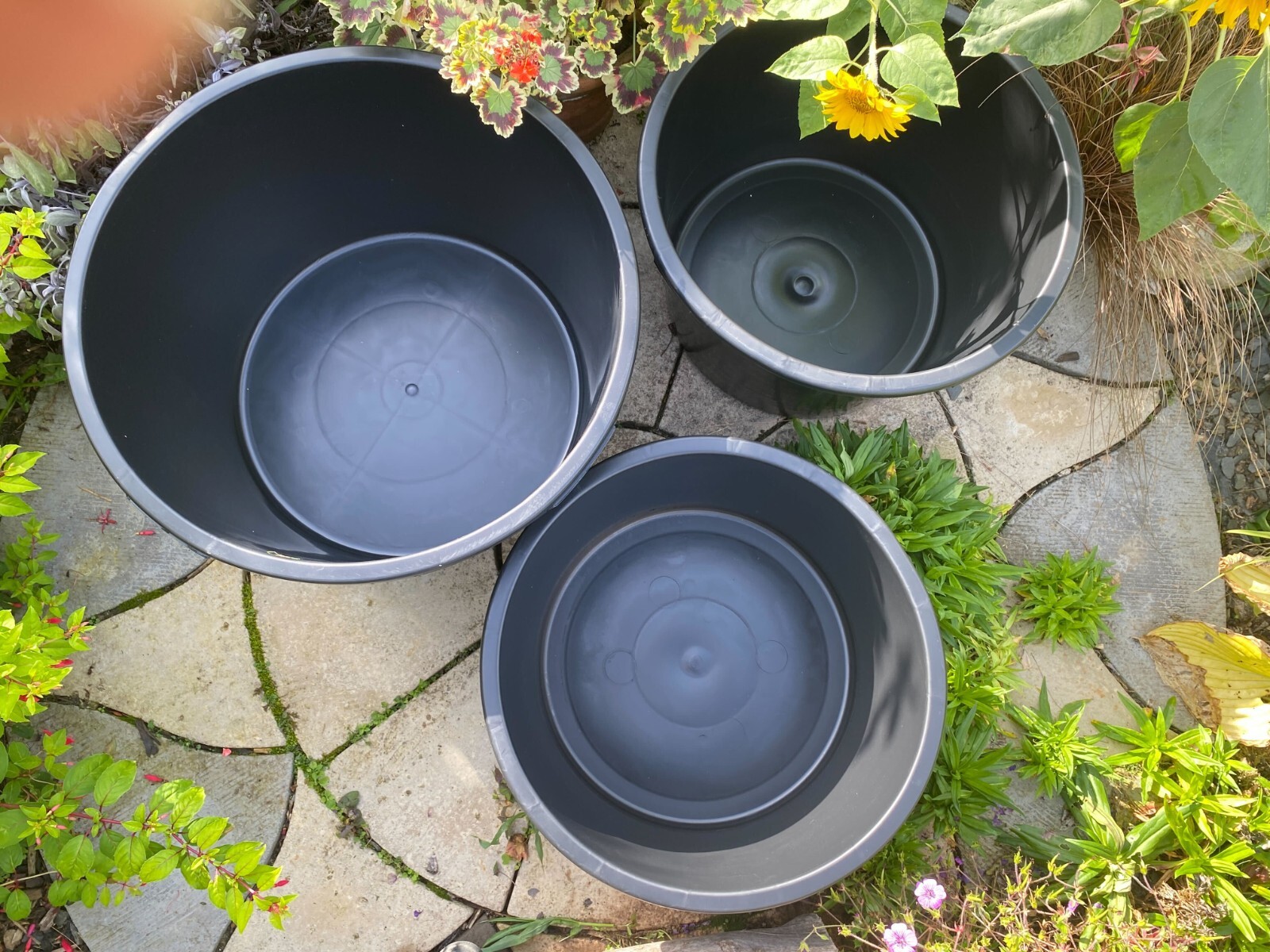 Tough plasterers/builders morter mixing round bucket 45L,65L or 90L ...