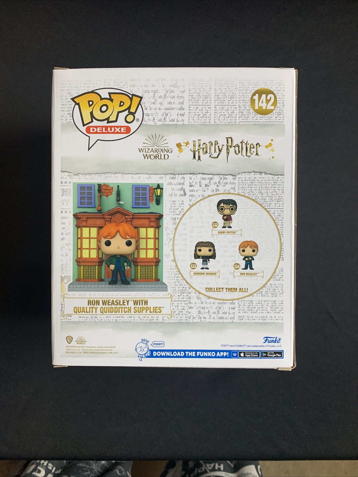 Funko Pop! Deluxe: Harry Potter - Ron Weasley with Quality Quidditch ...