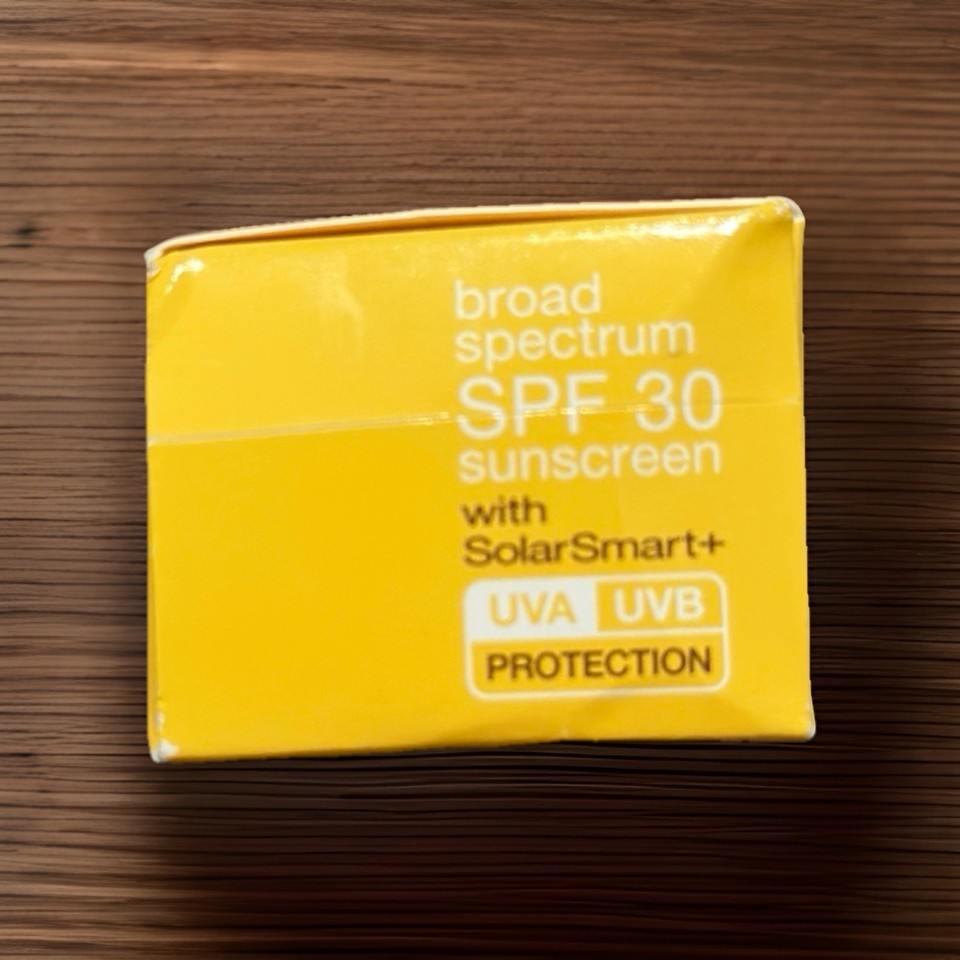 NIB Clinique BROAD SPECTRUM SPF 30 Solar Smart SUNSCREEN Face Cream | eBay