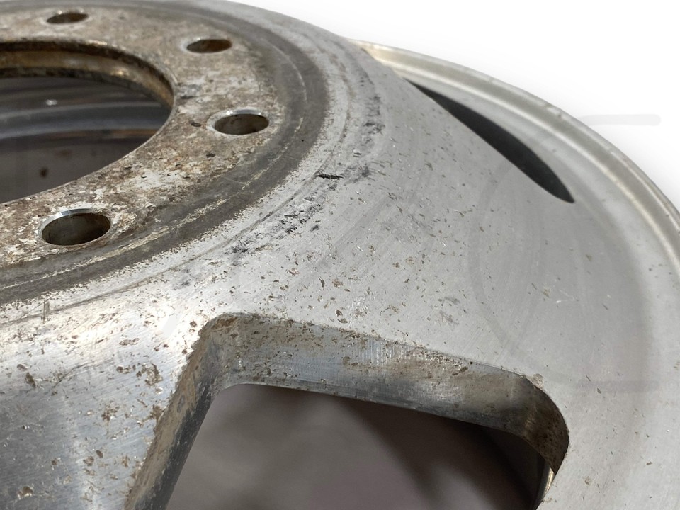 "1999-2004 Ford F350 Dually DRW 16"" Aluminum Wheel 16X6 Rear Rim ...