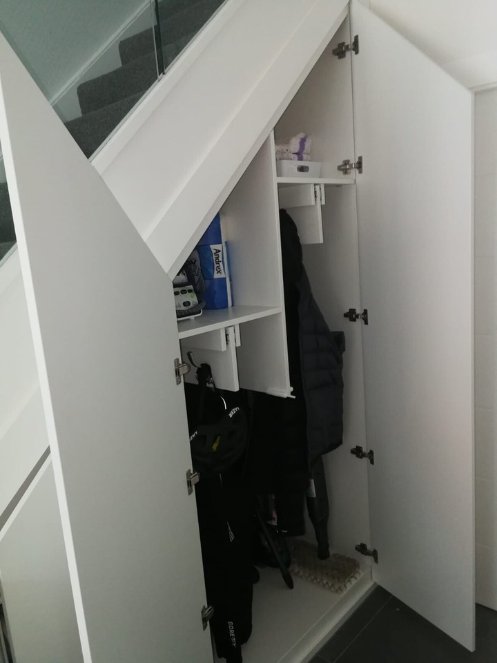 Under Stairs Storage Cupboard Fitted Bespoke Wardrobe Made To Measure ...