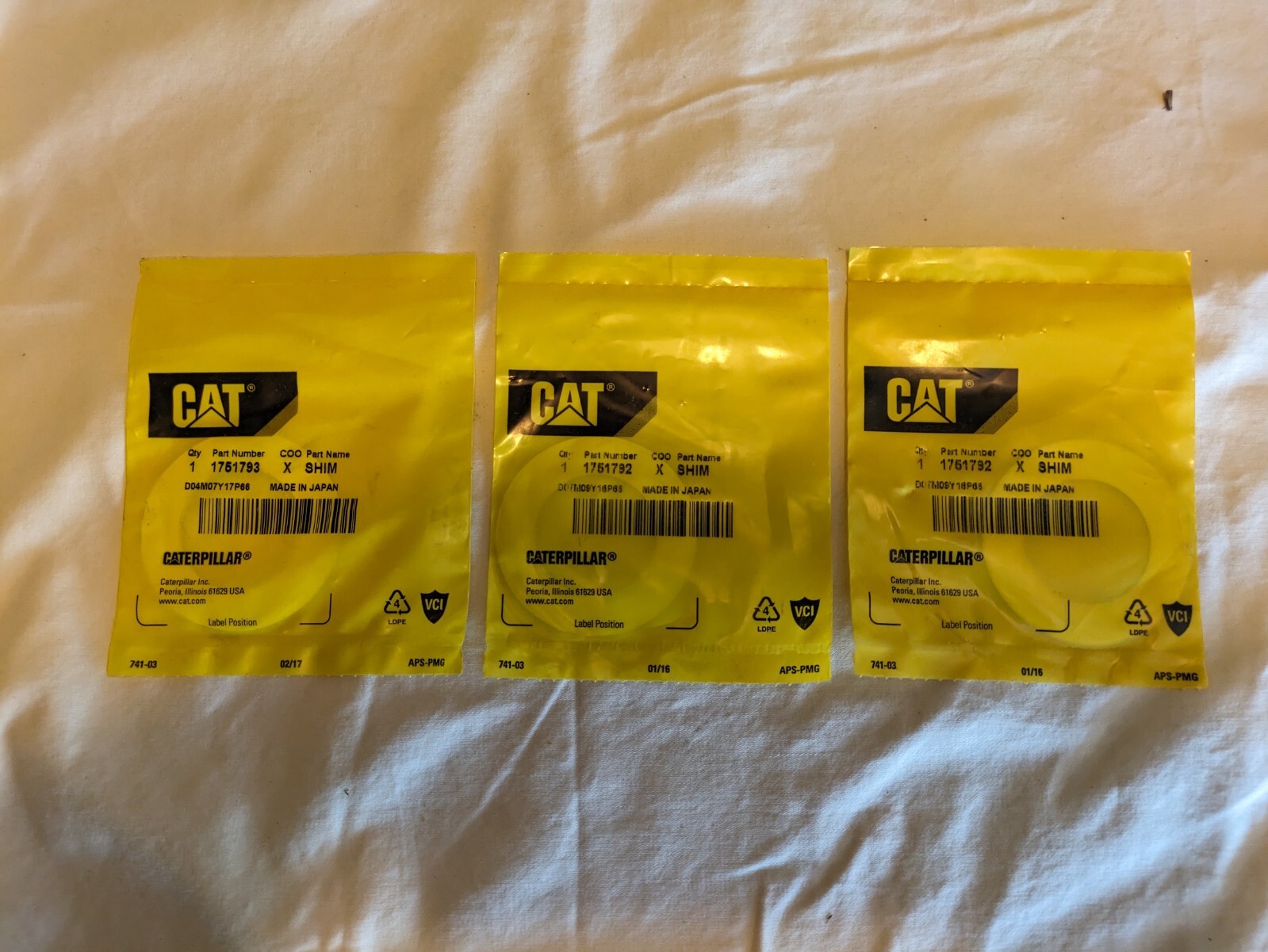 175-1793 & 175-1792 X2 SHIMS Caterpillar bucket pin shims new in ...
