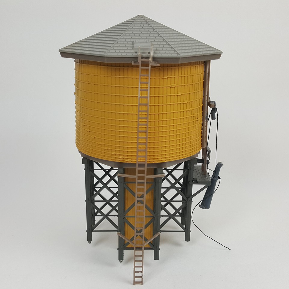 HO Scale Model Train Buildings ~ Barn & 2 Water or Grain Towers Good Condition | eBay