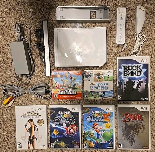 Nintendo Wii Console Bundle With 7 Games Lot: Super Mario, Galaxy 1 & 2 ...