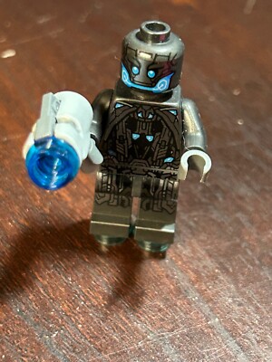 LEGO Ultron Sentry Minifigure 76029 Marvel Avengers Mini Figure Iron ...