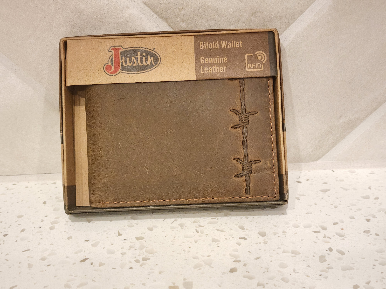 Justin Boots Cowboy RFID Barbed Wire Embossed Leather Bi-fold Wallet - NEW!