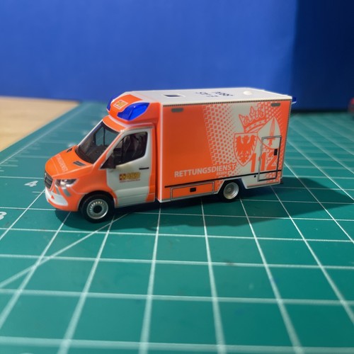 Herpa HO Scale 1:87 Mercedes German Sprinter Ambulance ASB | eBay