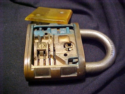 VINTAGE..YALE PADLOCK ..FACTORY ADVERTISING CUT-A-WAY LOCK | eBay
