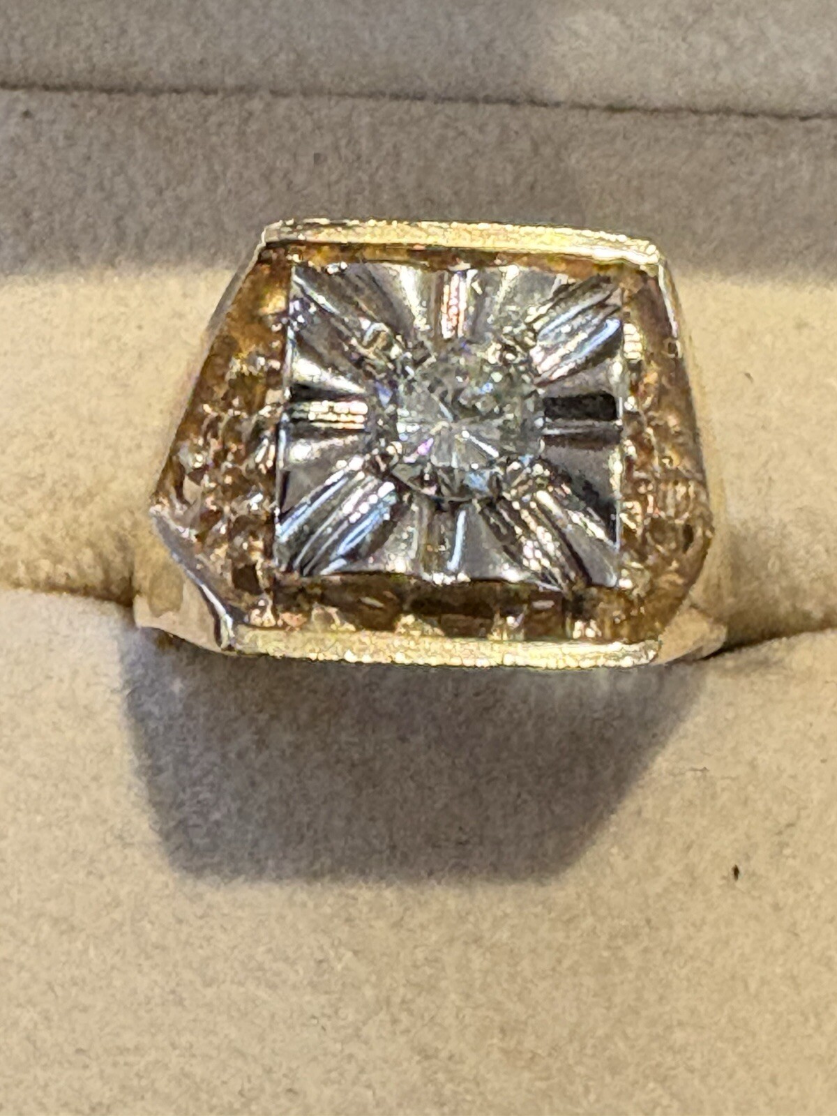 14K Men's diamond Ring size 9 1/2. Diamond approximat… - Gem