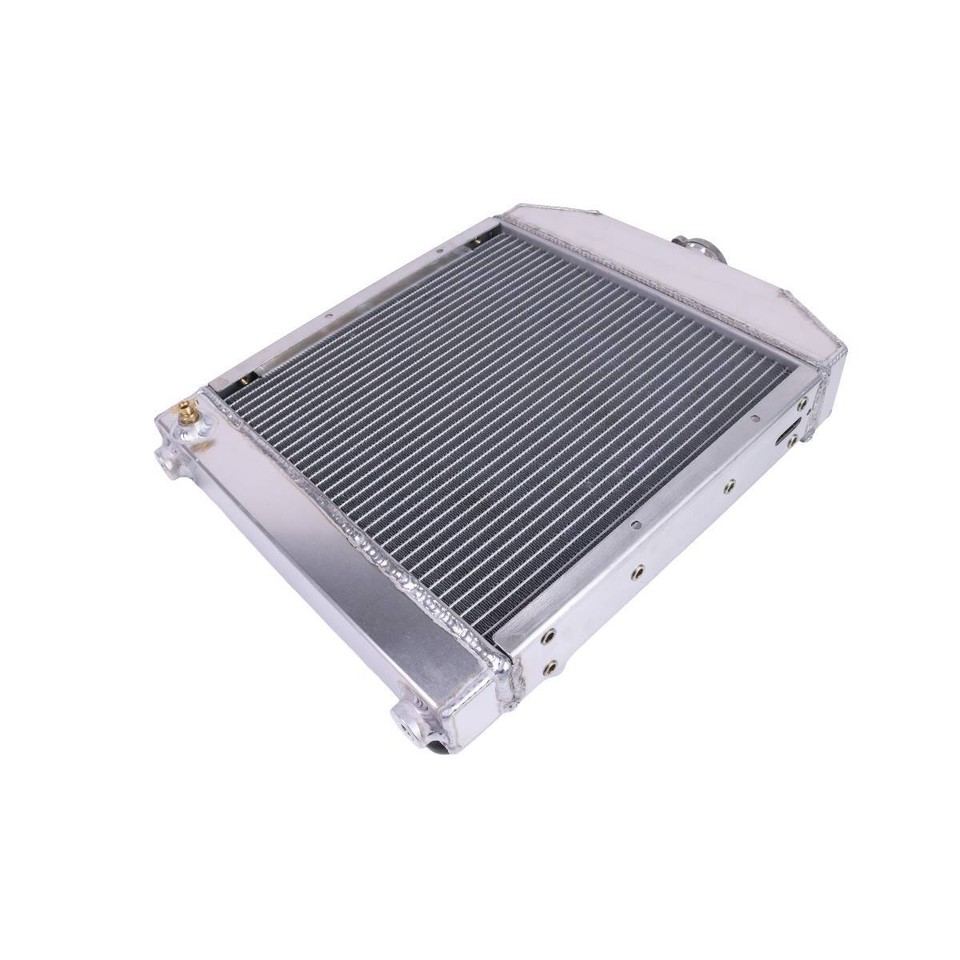 Radiator NEW 15201-72060 for Kubota L245 L245H L275 L2050 L2350F L2500 ...