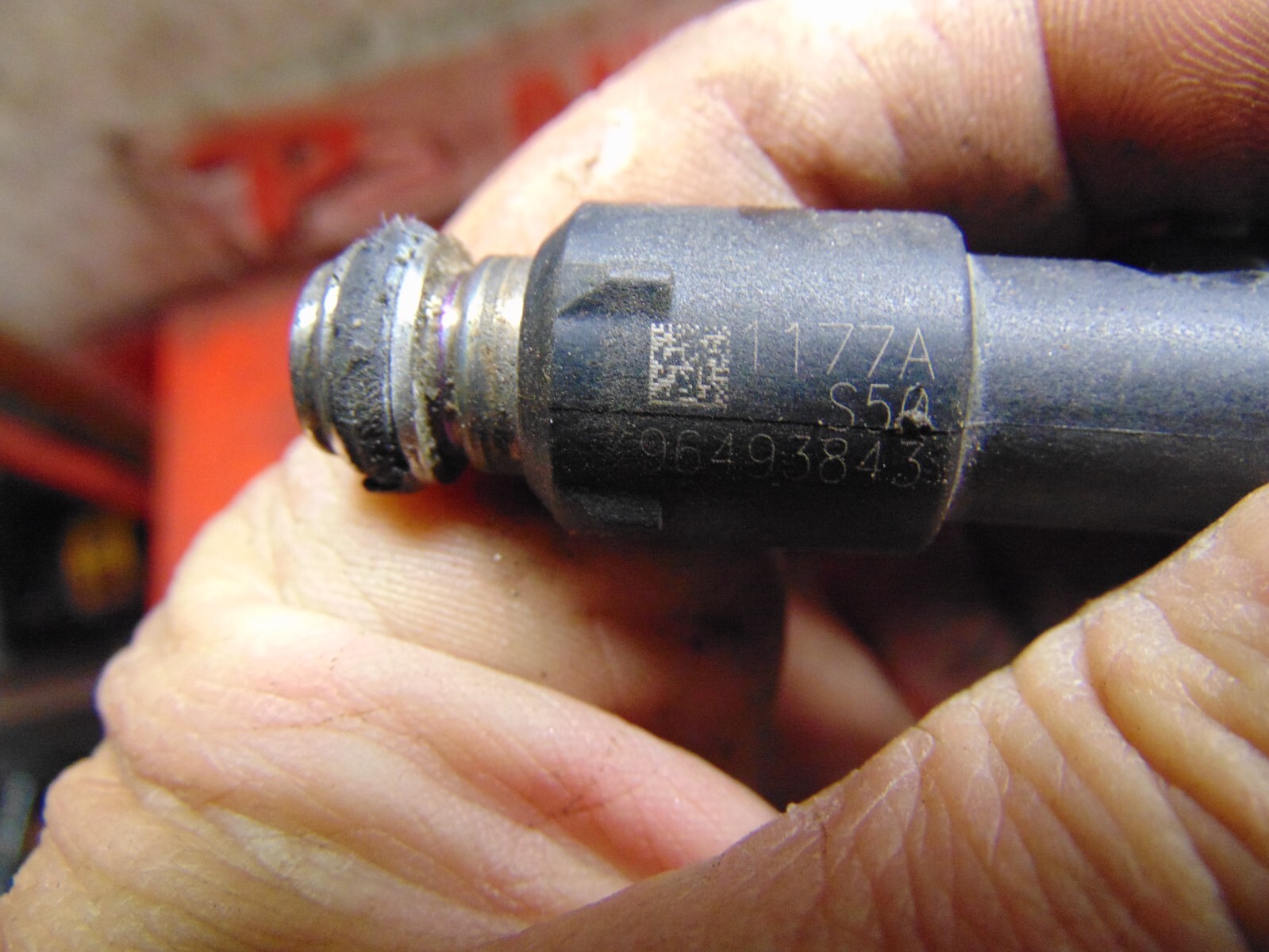 04 05 06 07 08 Suzuki Forenza oem 2.0 fuel injector rail 96493843 | eBay