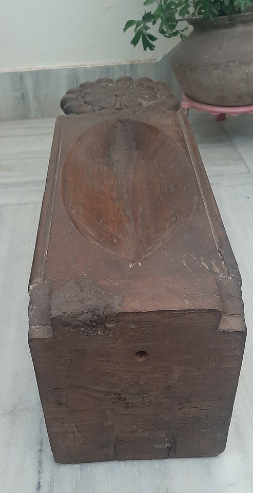 Antico di Legno Inciso Spremiagrumi Macinino Old Indiano Utensili da ...