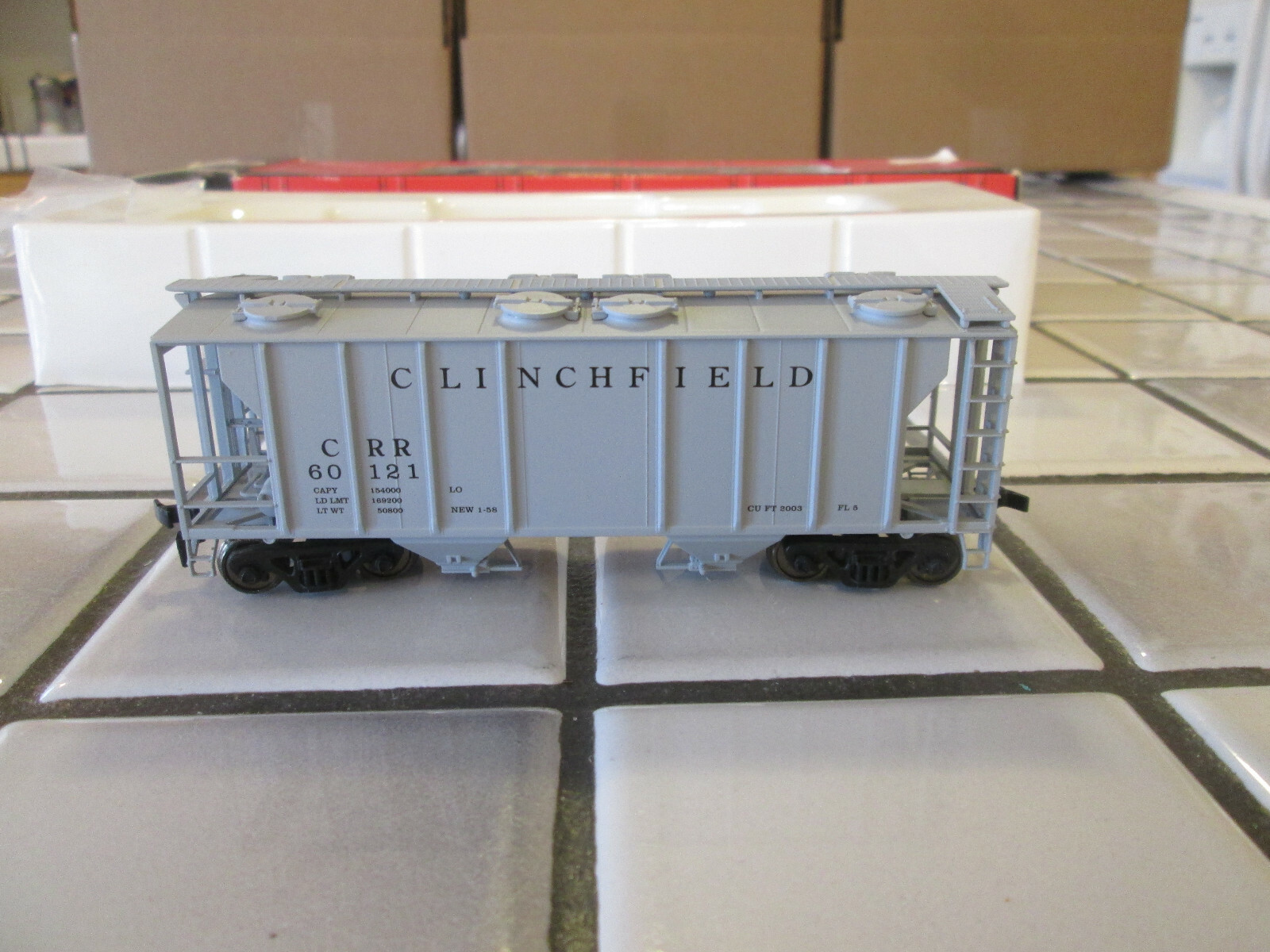 atlas CLINCHFIELD RAILROAD covered hopper car HO scale //// | eBay