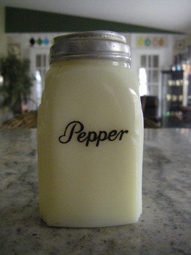 Vintage McKee Custard Roman Arch Hoosier PEPPER Shaker | eBay