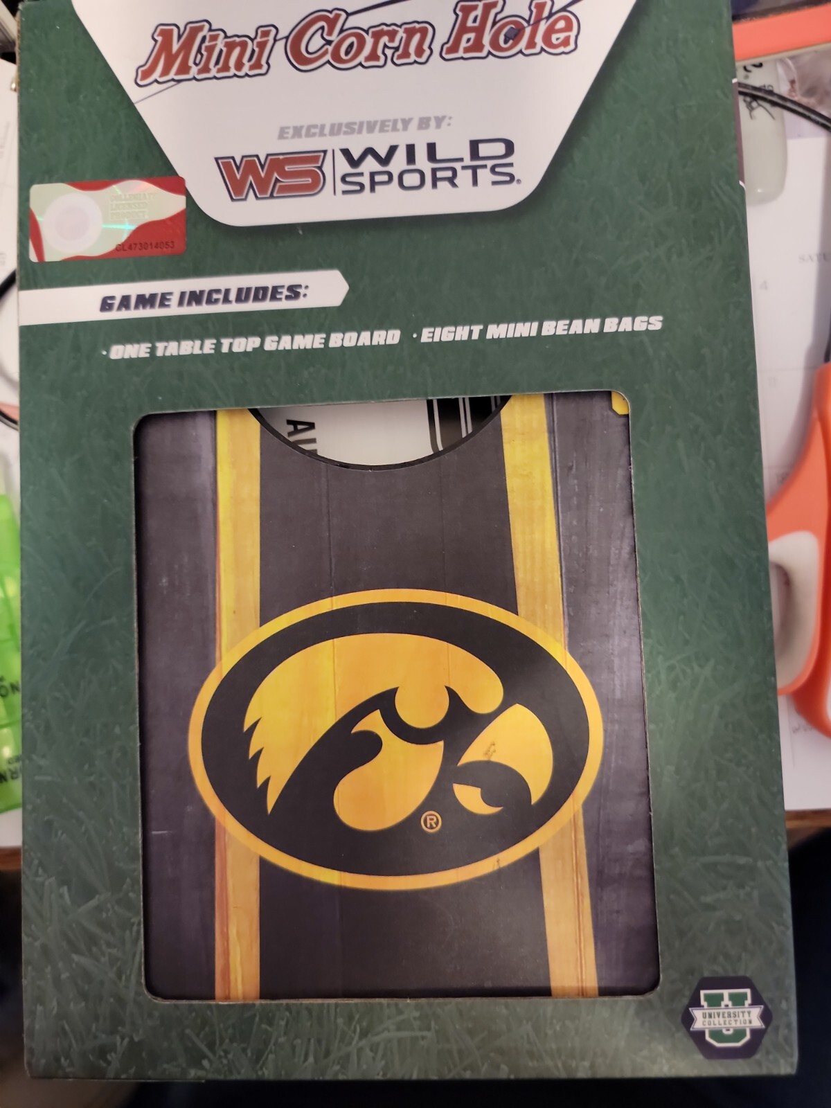 Iowa Hawkeyes Table Top Cornhole Toss Game Board W/8 Mini Bean Bags 7 ...