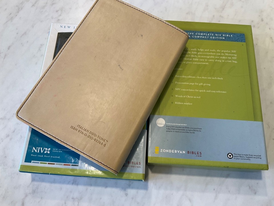 NIV Compact Thinline Bible 2006 Brown Tan DuoTone 1984 9780310937685| eBay