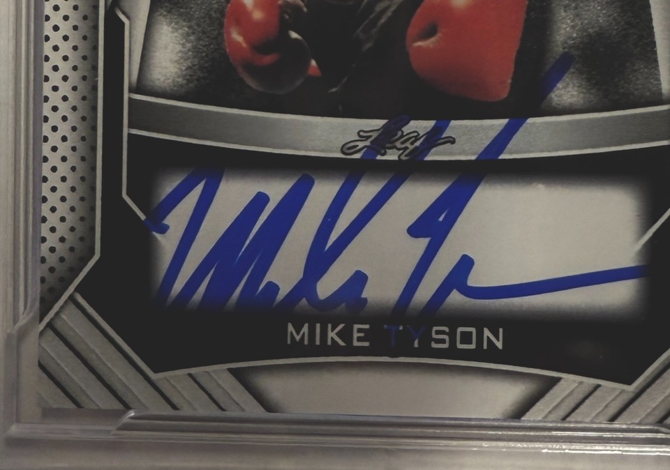 Mike Tyson Signed LEAF Web Exclusives Trading Card #PAMT3 Beckett BAS ...