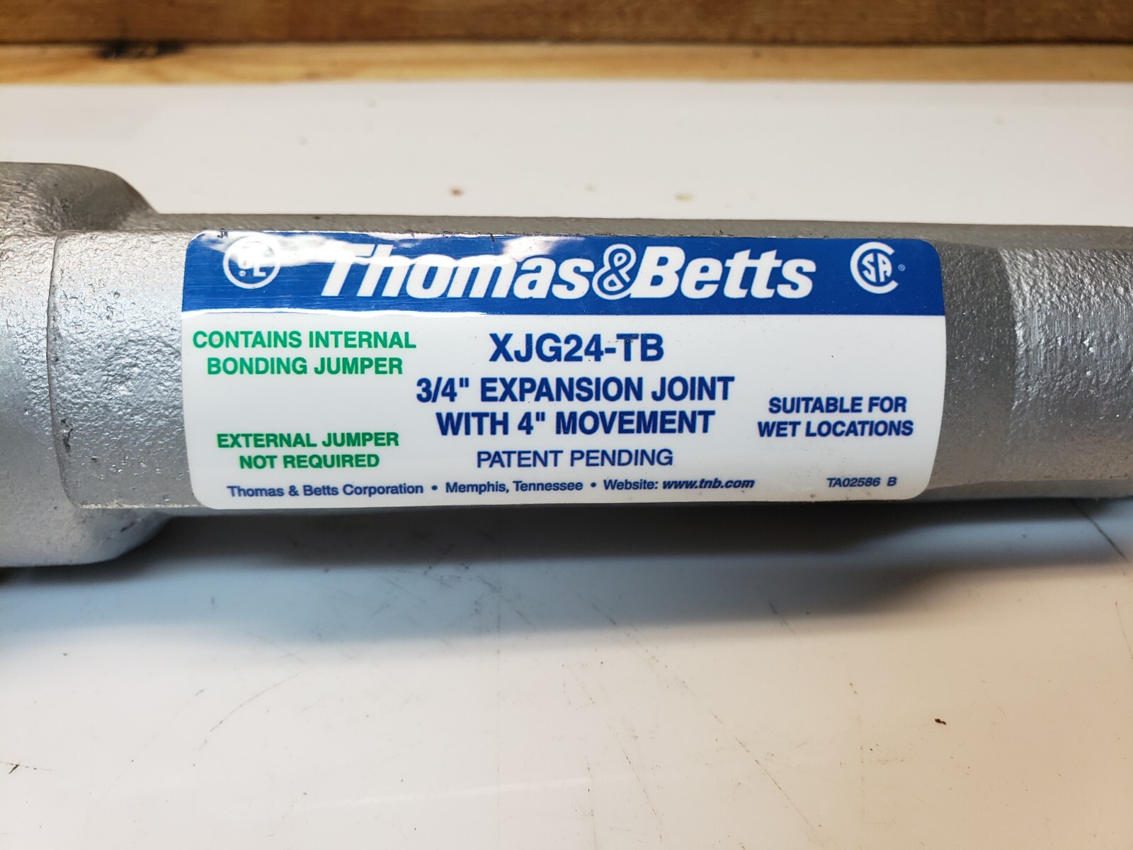 Thomas & Betts XJG24-EMT 3/4" Conduit Expansion Joint, 4" Movement ...