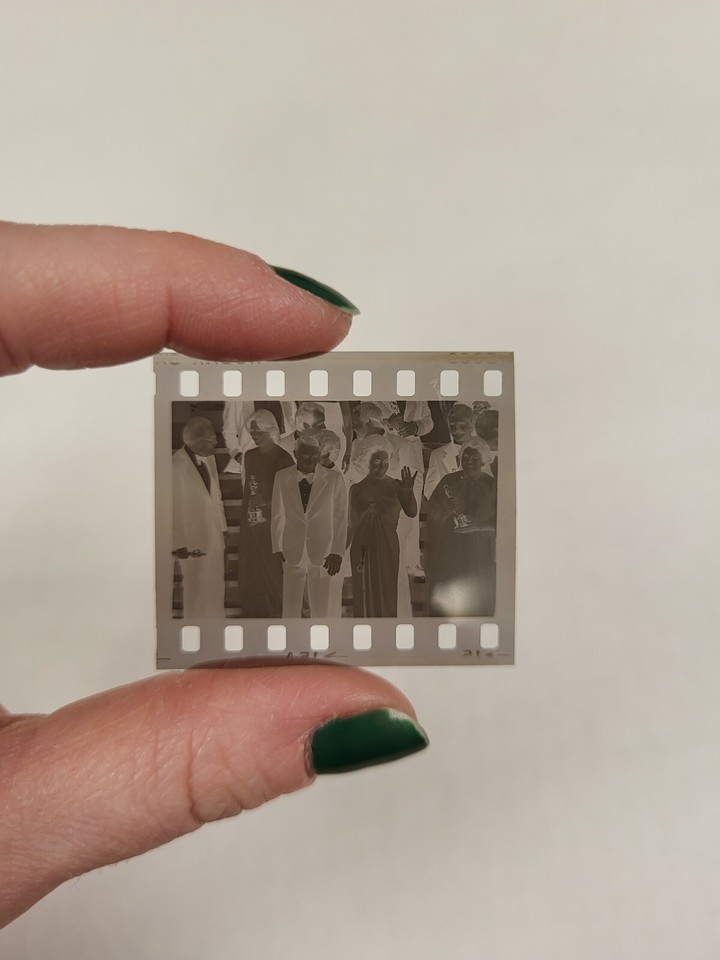 Vtg Elizabeth Taylor & Gene Kelly 1976 Oscars Orig. Photo Negative B/W ...