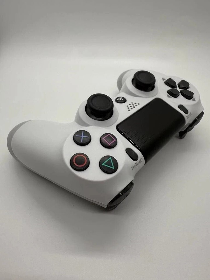 Sony PlayStation 4 PS4 Dualshock 4 Controller White - Gently Used | eBay