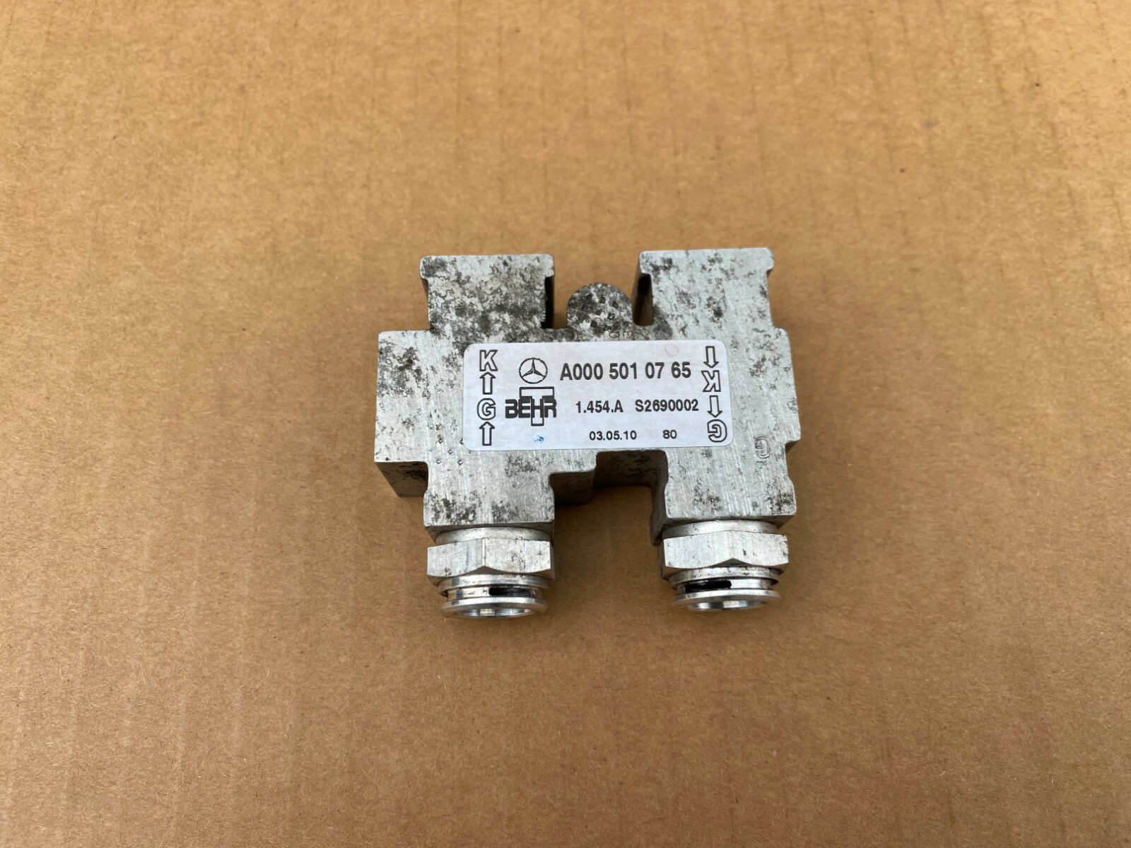 Mercedes Benz C63 AMG W204 Automatic Transmission Cooler Thermostat ...